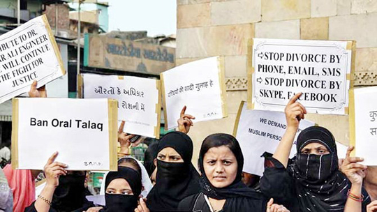 SC refers triple talaq case to 5-judge bench; hearing on May 11 | coastaldigest.com - The ...