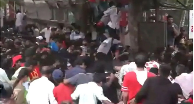 Bengaluru stampede: FIR against RCB, KSCA, event organizers for ...